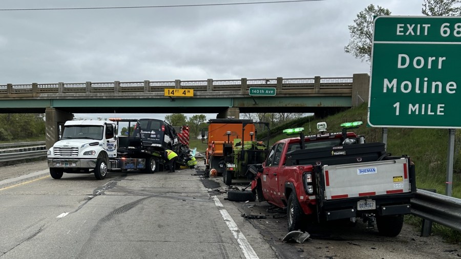 Minor injuries after crash involving MDOT trucks on US-131 near Wayland