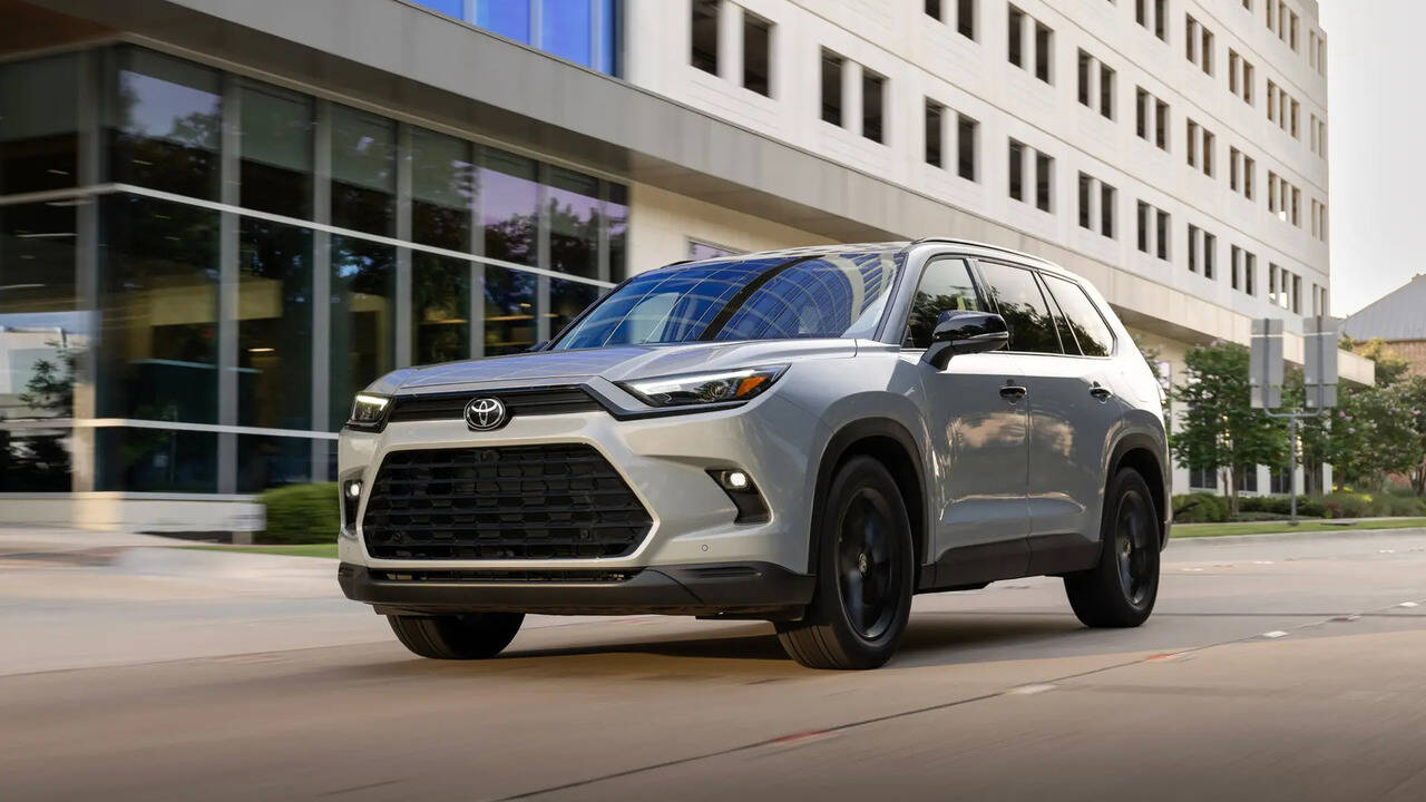 Essential considerations for buying a hybrid vehicle in 2026