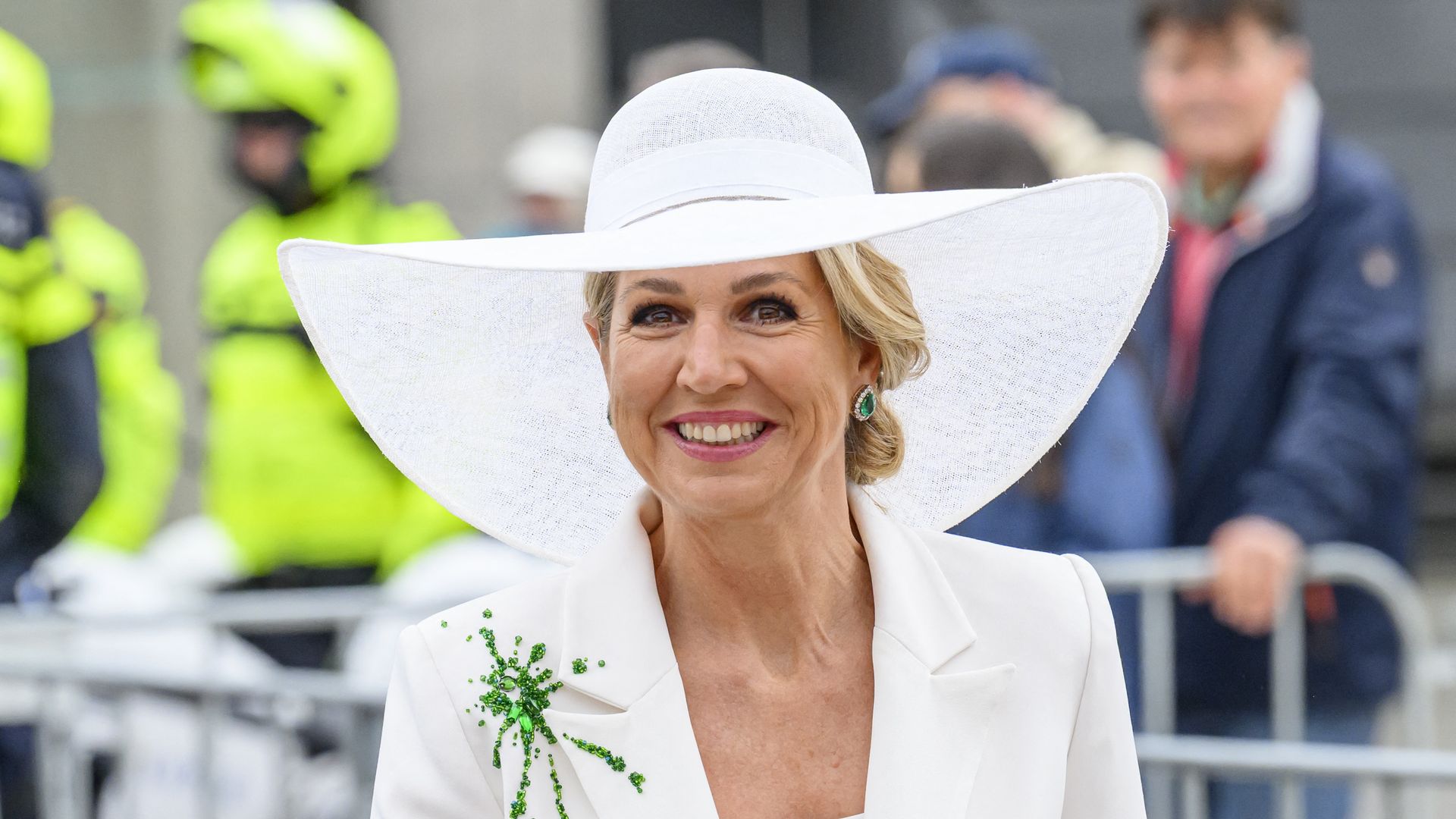 Máxima de Holanda, impactante con gran pamela, recicla su innovador ...