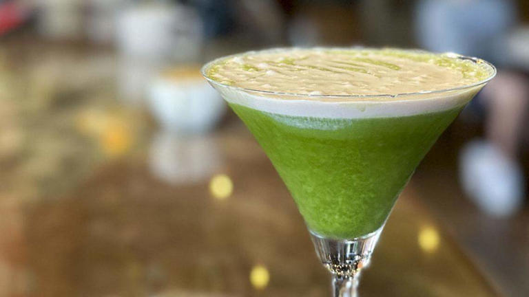 Midway just got two new hangouts: A coffee lounge and golf simulator bar
