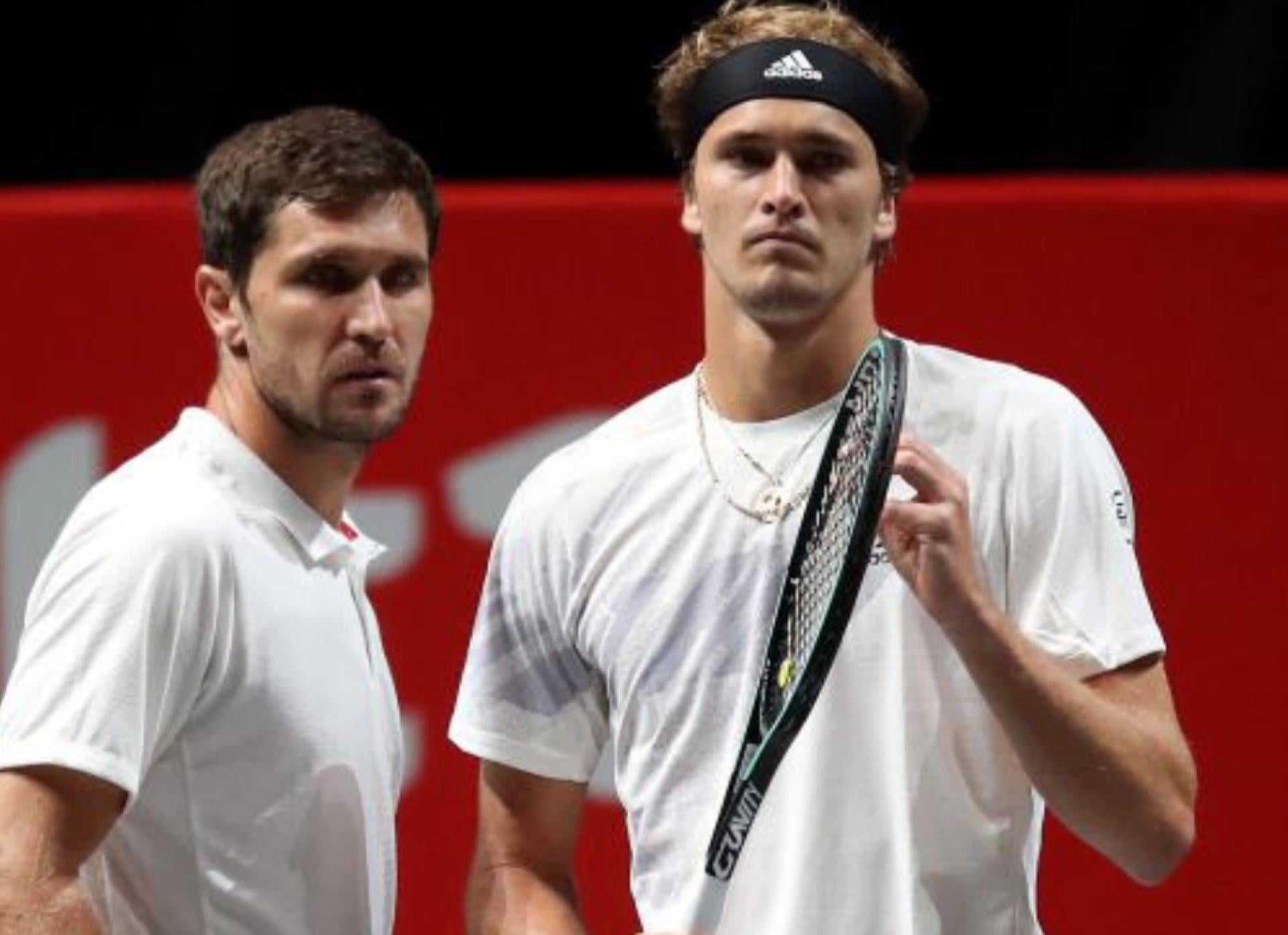 Alexander Zverev turned away at famous Rome restaurant before Darderi ...