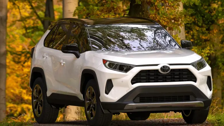 This hybrid SUV is built for buyers who want to keep a car long term