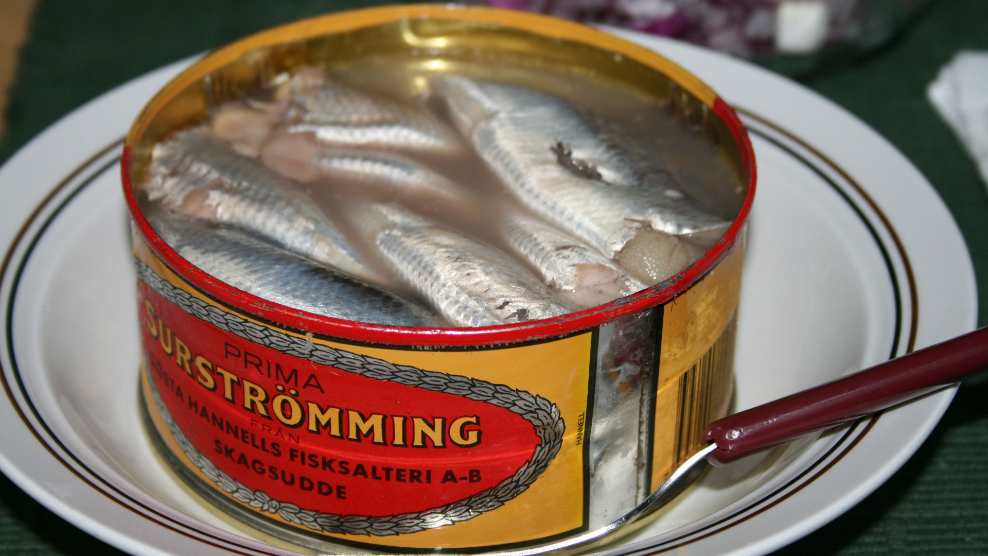 10 of the most universally “yucky” foods & 10 of the most unanimously loved