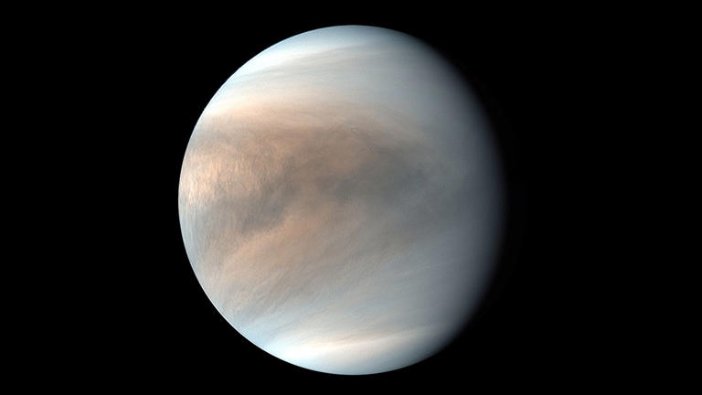30-mile-high clouds of acid on Venus are made by the largest 'hydraulic ...