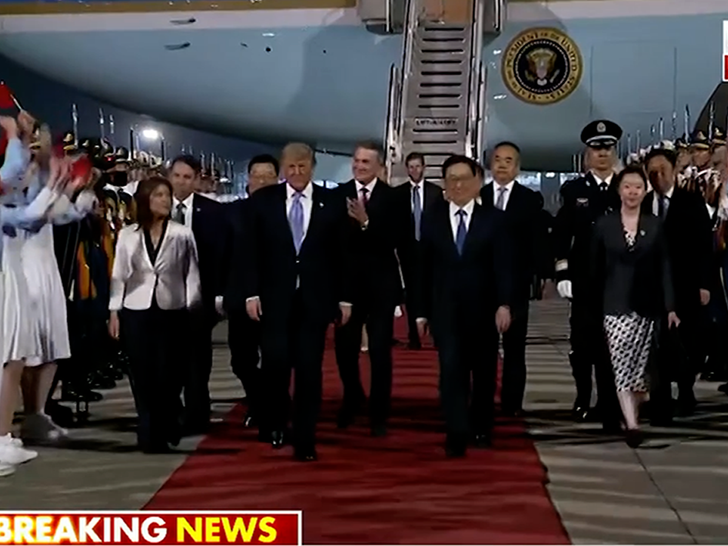 Trump gets ostentatious welcome in China, Elon Musk lurks in background ...