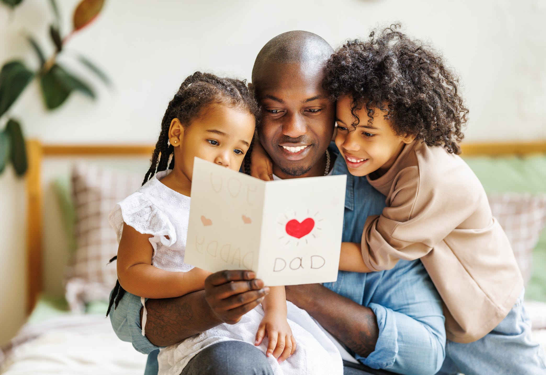 These fun DIY Father's Day cards can be the perfect gift from the kids