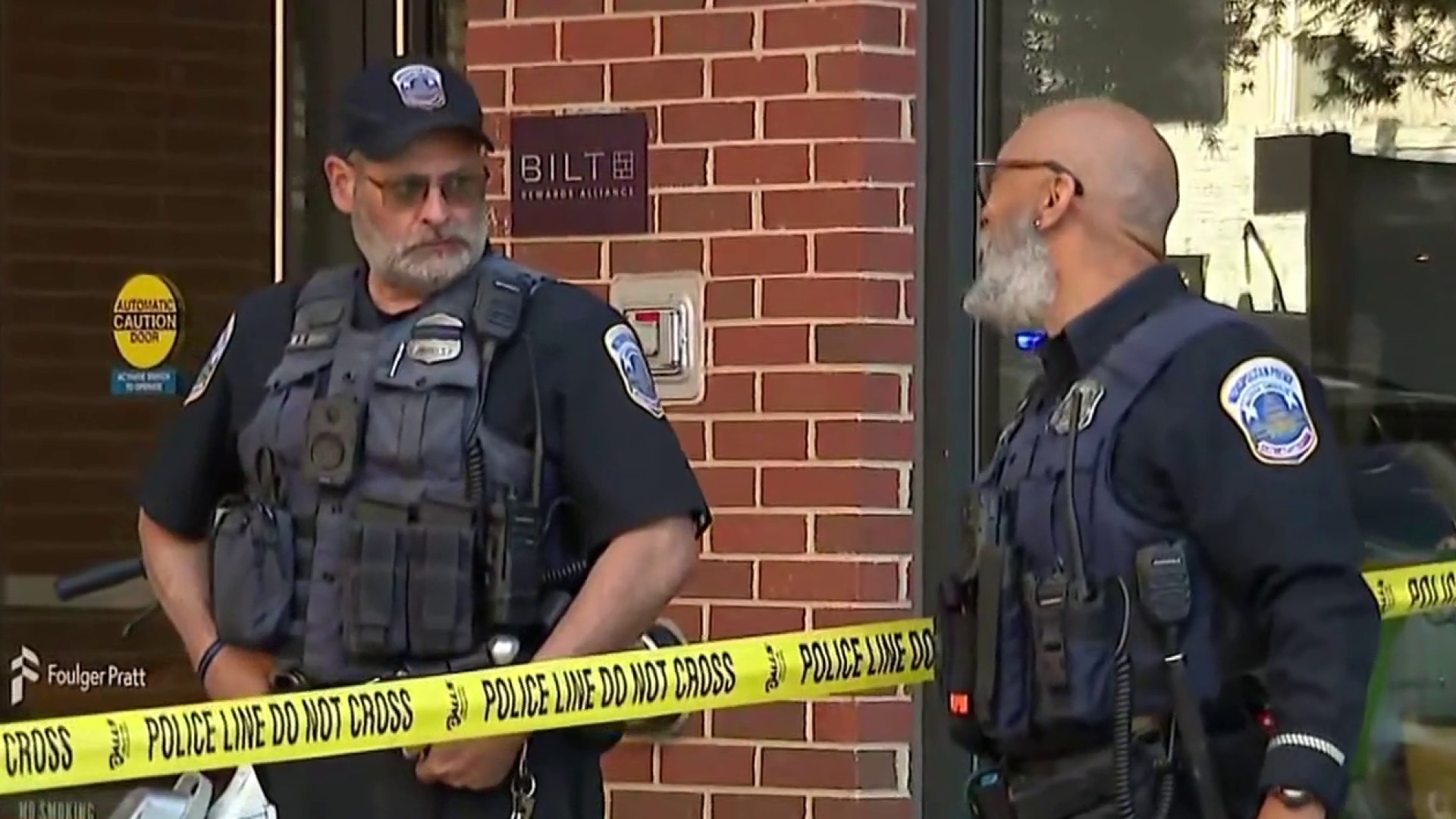 Teen stabbed in Northeast DC apartment building
