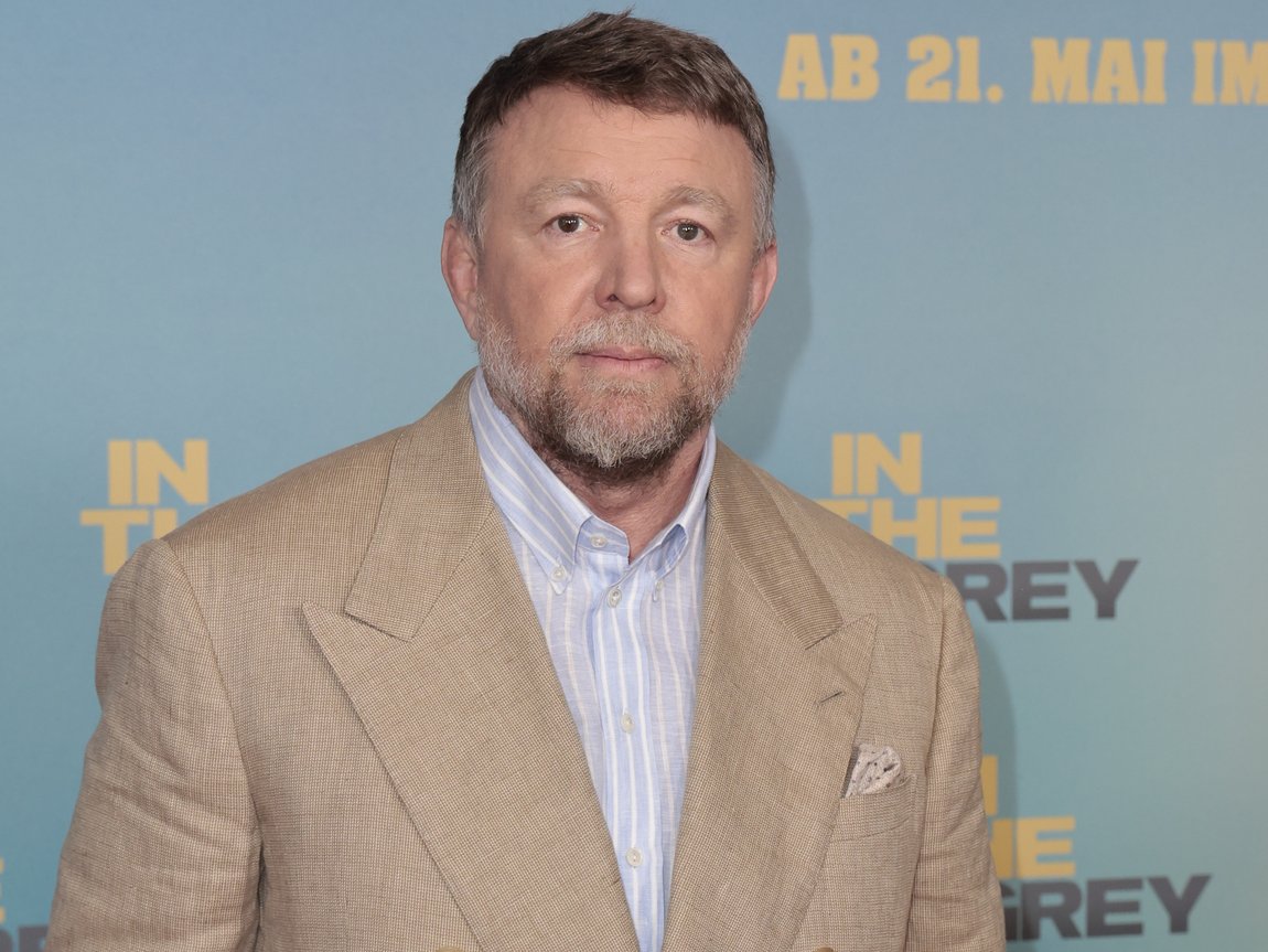 Guy Ritchie: Star director presents "In the Grey" in Berlin