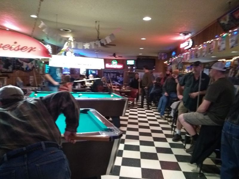 This hole in the wall Oregon tavern has served the same burger recipe ...