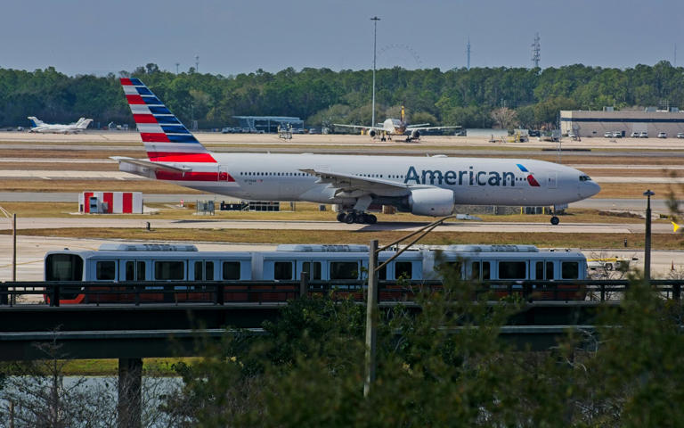 New all-gold logo for Trump International Airport is finally here