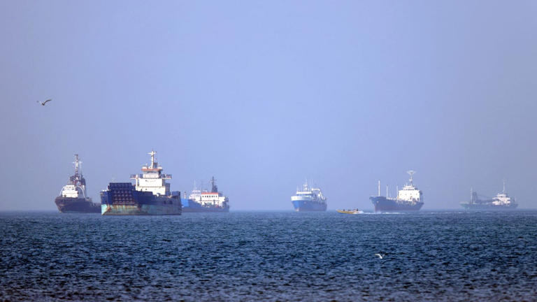 Chinese supertanker breaks through US-Iran war blockade in Hormuz