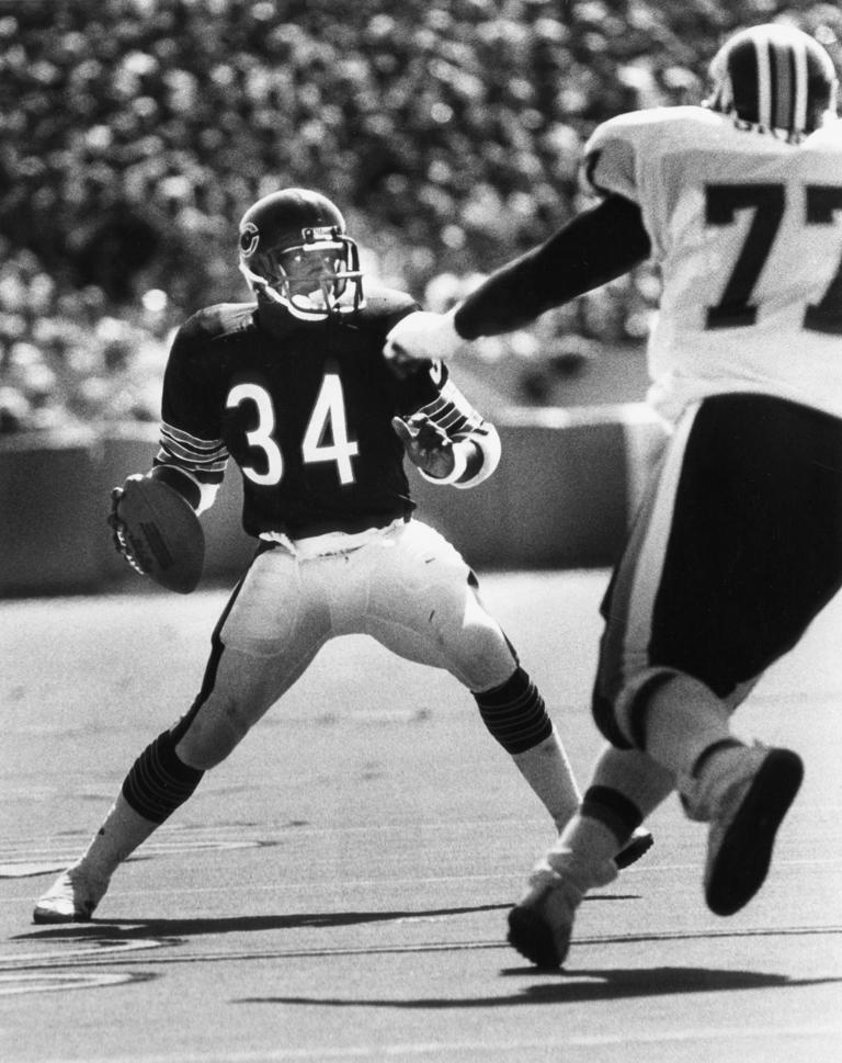 Walter Payton could have been an elite dual threat quarterback