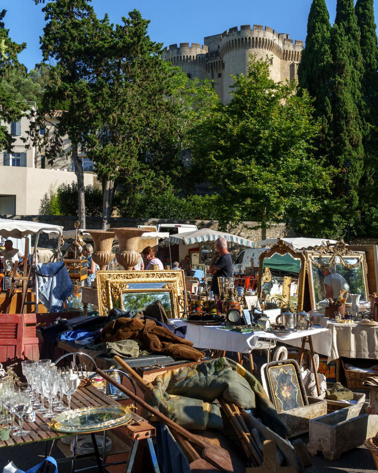 These are the 14 best flea markets from around the world, according to ...