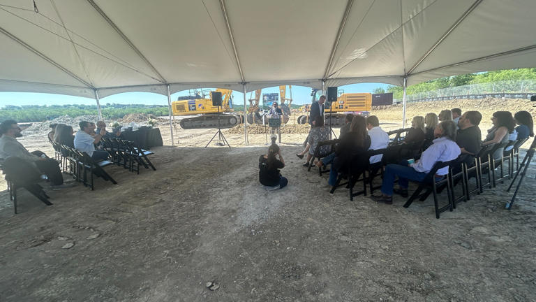 Affordable housing community breaks ground in southeast Austin