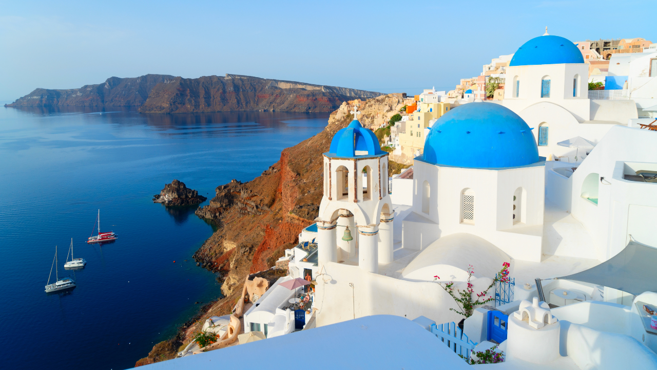 10 things worth doing in Santorini, Greece for first-time visitors