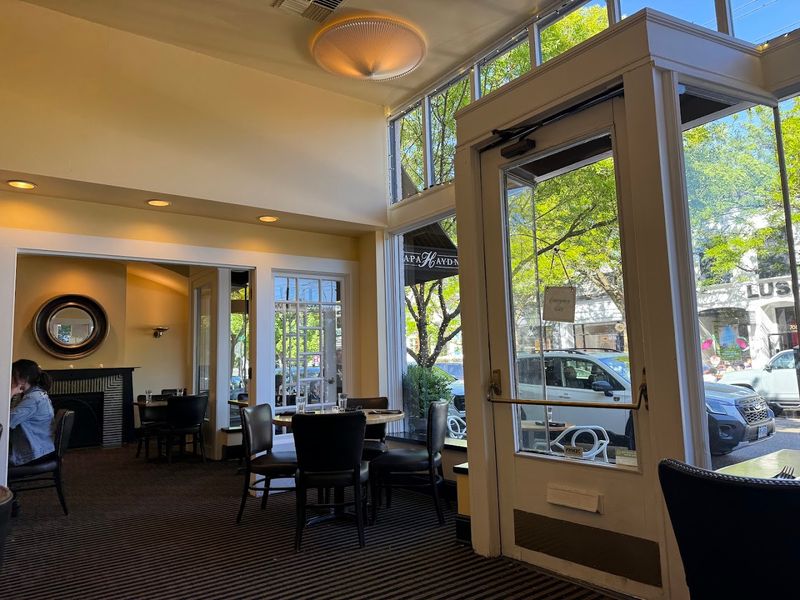This Oregon restaurant serves upscale European and American comfort ...
