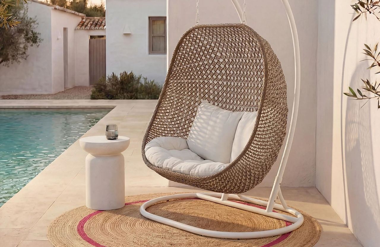 15 essentiels pour créer un coin lecture extérieur ultra cosy