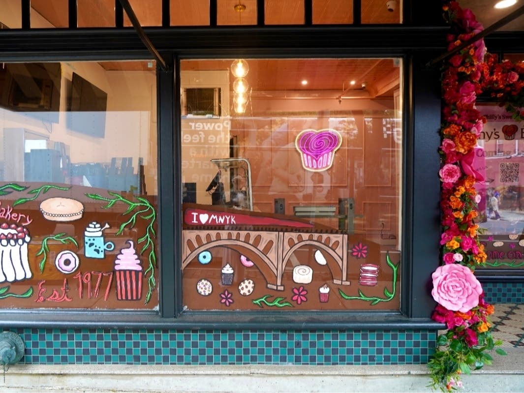 After 49 years, this family-owned Philly cake shop is opening a second ...
