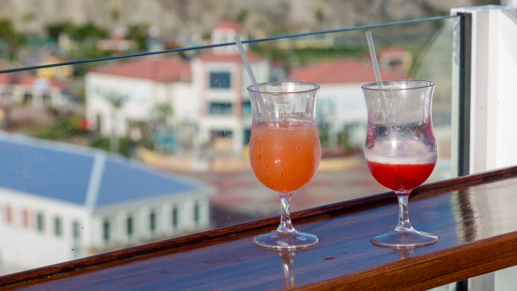 Cruise lines split over Bahamas election day alcohol ban