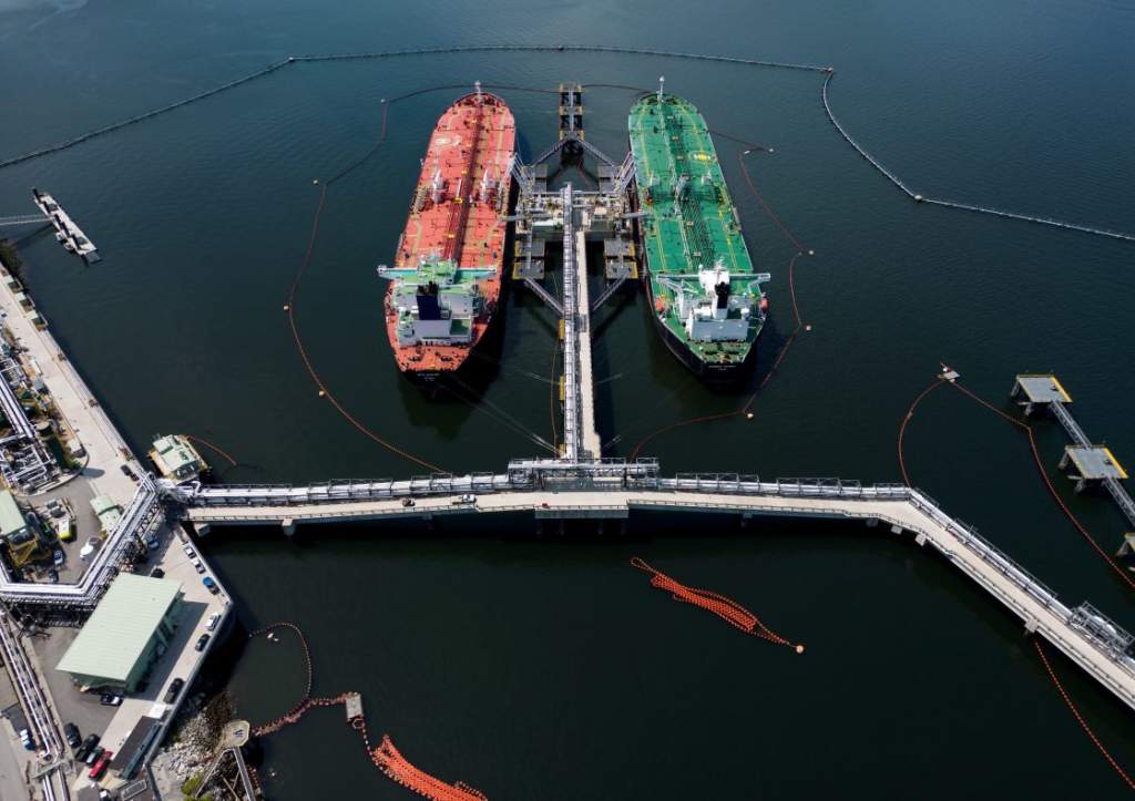 As oil prices leap, should Canada keep or sell the Trans Mountain pipeline?