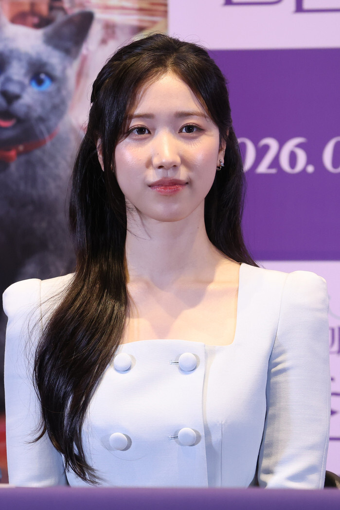 S Korean actress Lee Rae