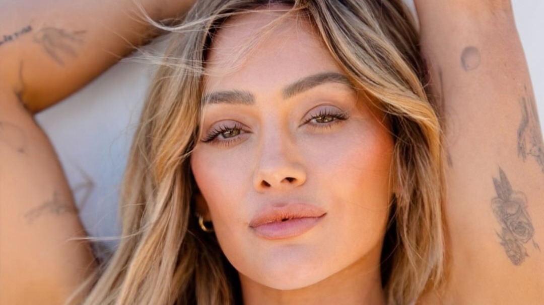 Wat Een Vrouw 38 Jarige Hilary Duff Ziet Er Fantastisch Uit Op De