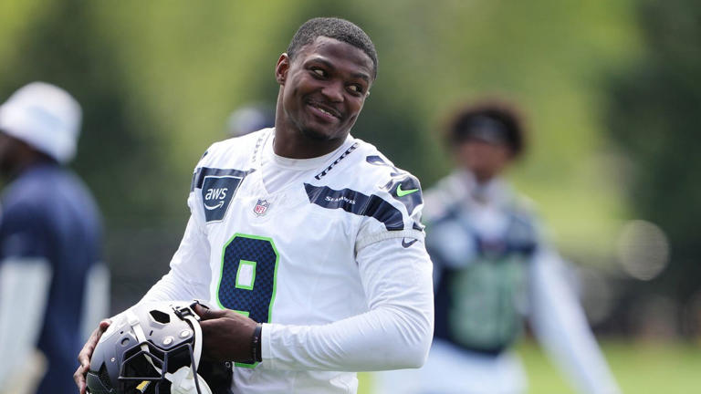 Seattle Seahawks sign second-round pick Bud Clark