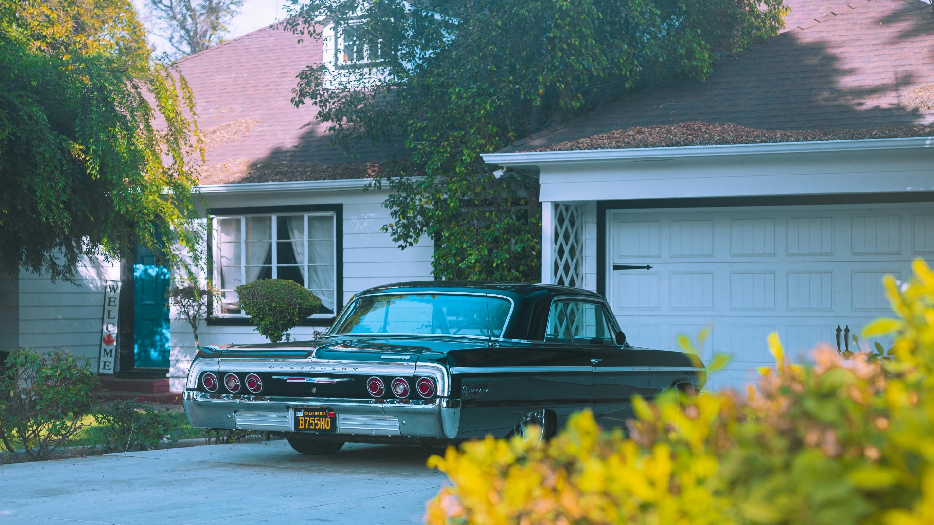 10 reasons you shouldn't store your car in the garage & 10 why it can ...