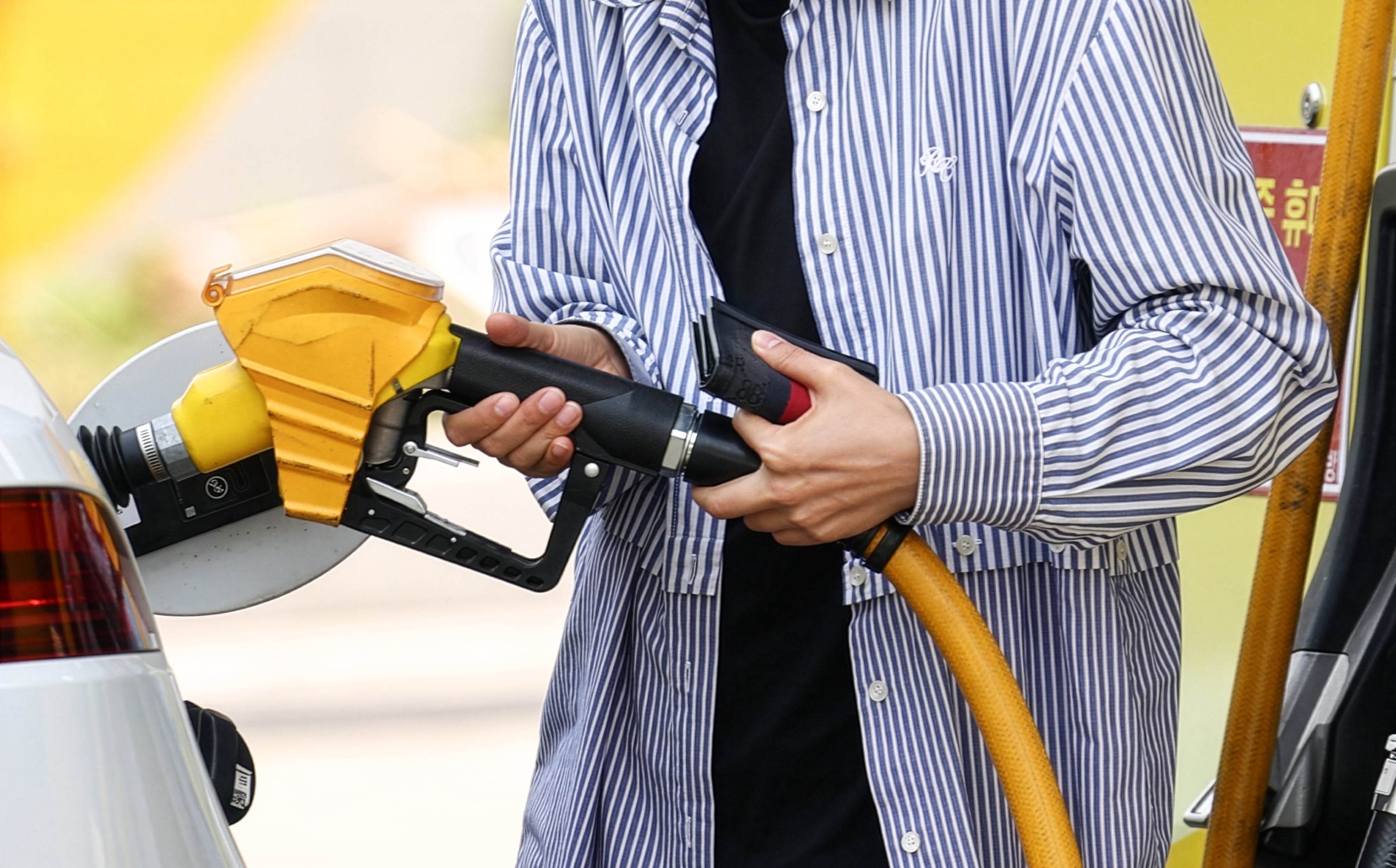 Middle East oil surge drives 22.7% fuel, 11.6% engine oil cost jumps
