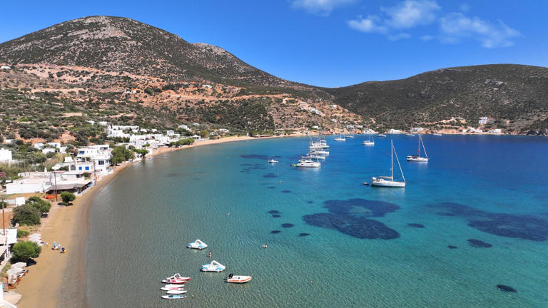 In Greece, this little-known island is one of the ideal destinations ...