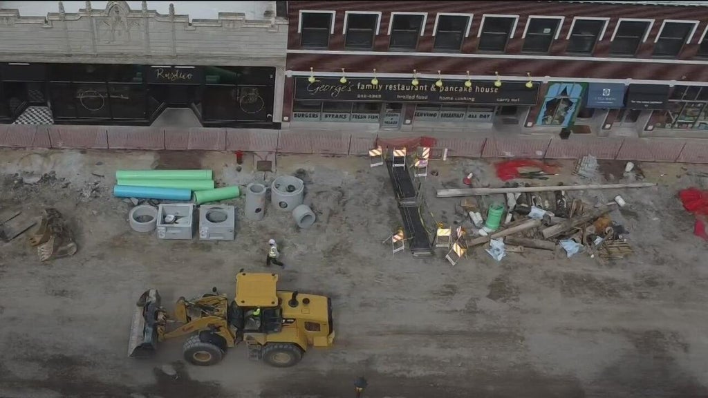 Oak Park restaurateur says water, sewer pipe construction near business ...