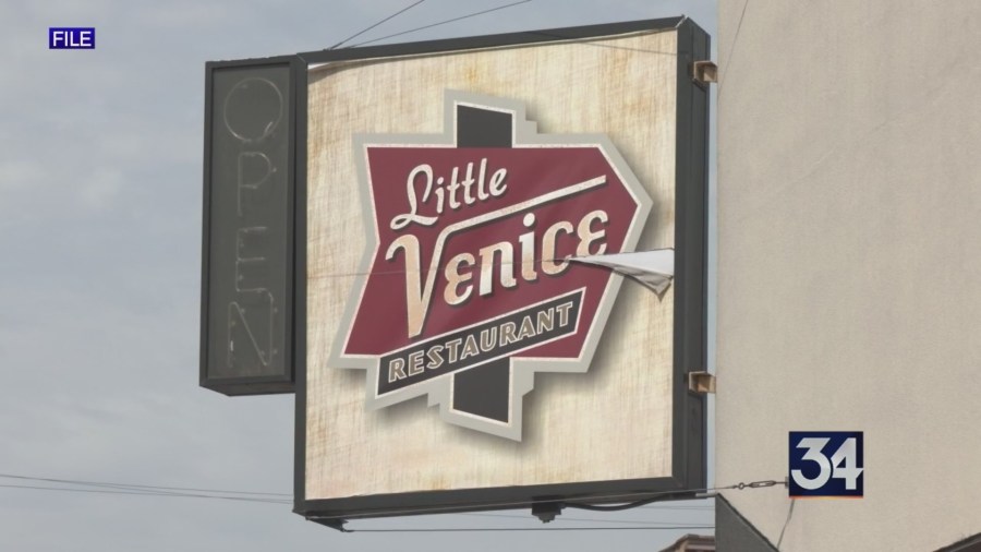 Rumble Ponies players to be waiters at Little Venice