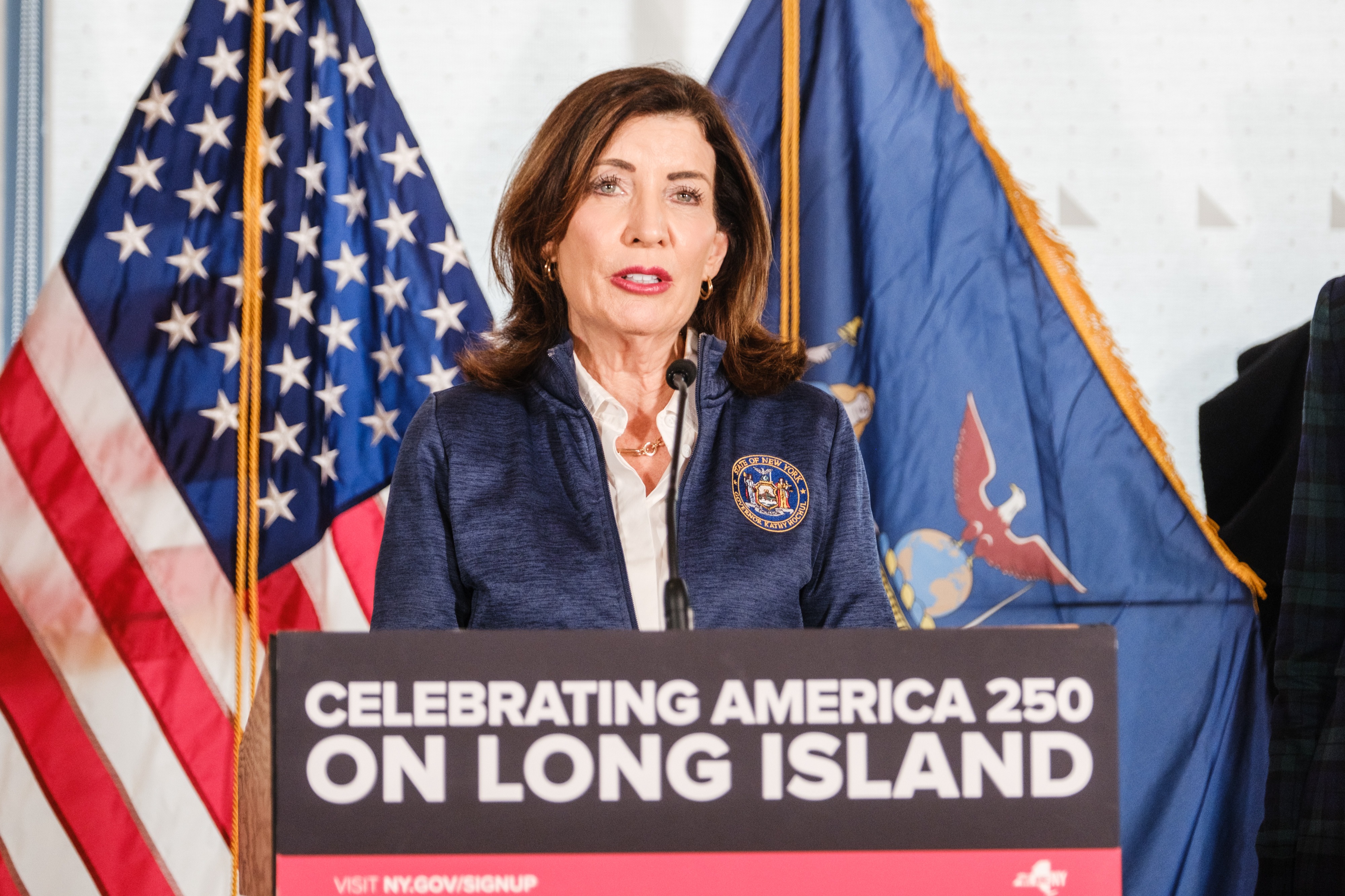 Hochul’s $4B bailout of Mamdani’s NYC budget slammed by critics as ...