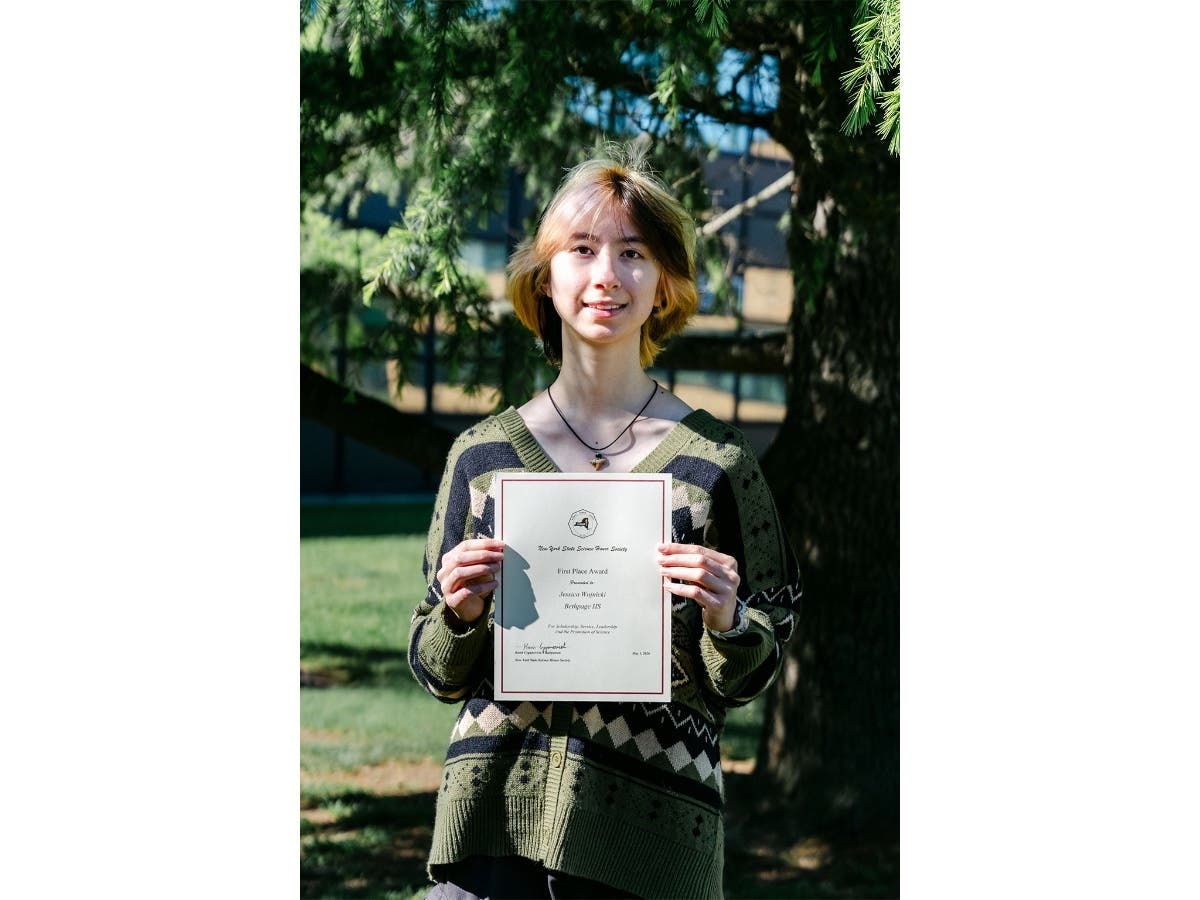 STEM standout: Bethpage senior wins top state science award