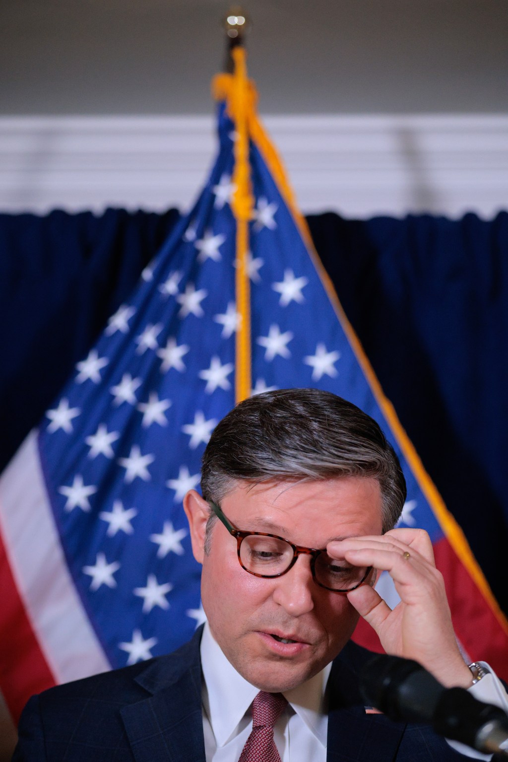 Massive Ukraine aid package to get House vote after backdoor maneuver ...