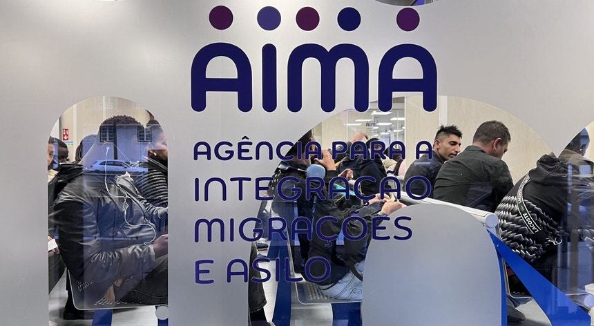 Estrutura de missão da AIMA validou quase 400 mil novos imigrantes em ...