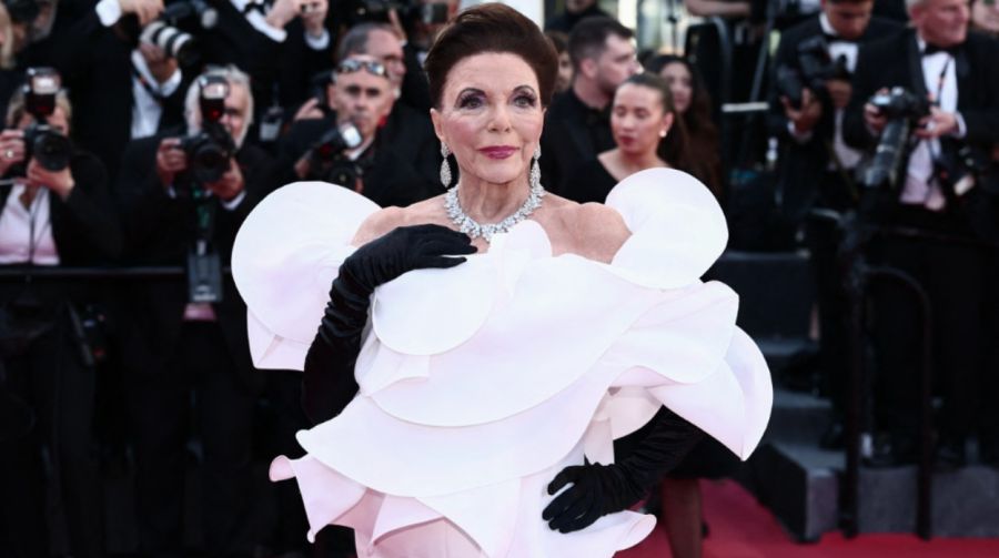 Joan Collins deslumbró en la alfombra roja del Festival de Cannes, a ...