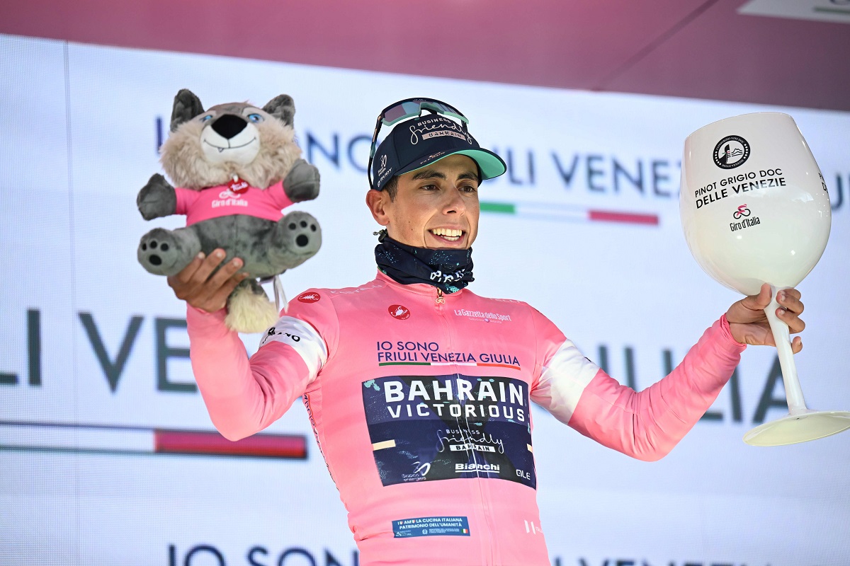 Giro d’Italia 2026, Afonso Eulálio difende la maglia rosa sul Blockhaus ...