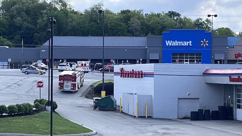 All-clear given after reported bomb threat at Bethel Park Walmart