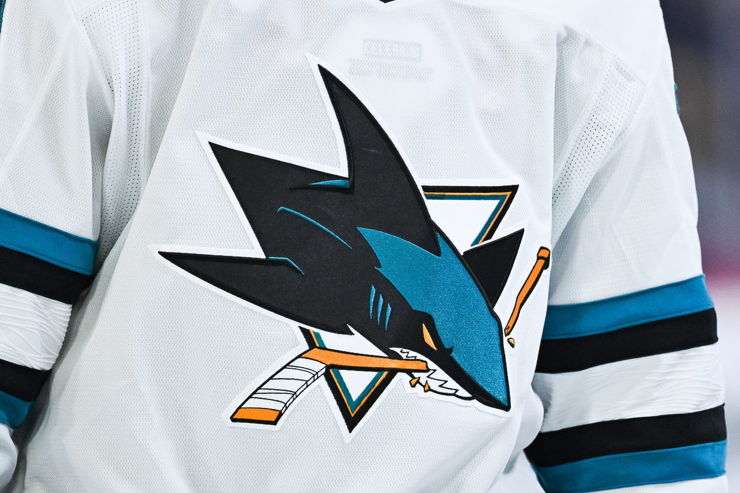 Sharks sign Carson Wetsch to entry-level contract