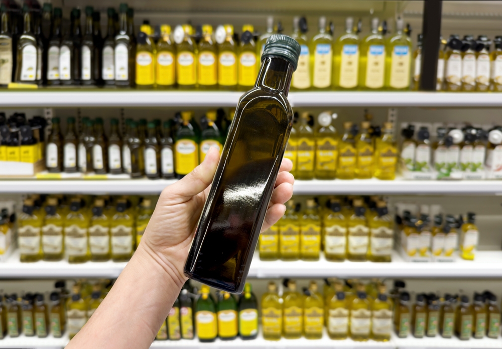 How a mixture of lemon and olive oil can affect your body if you drink ...
