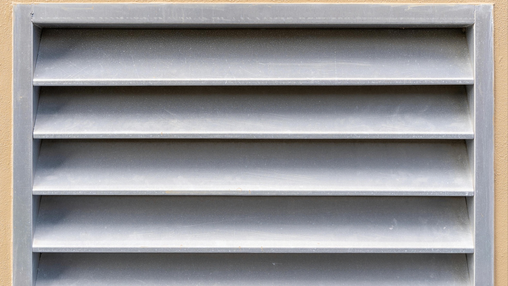 10 reasons you shouldn't store your car in the garage & 10 why it can ...