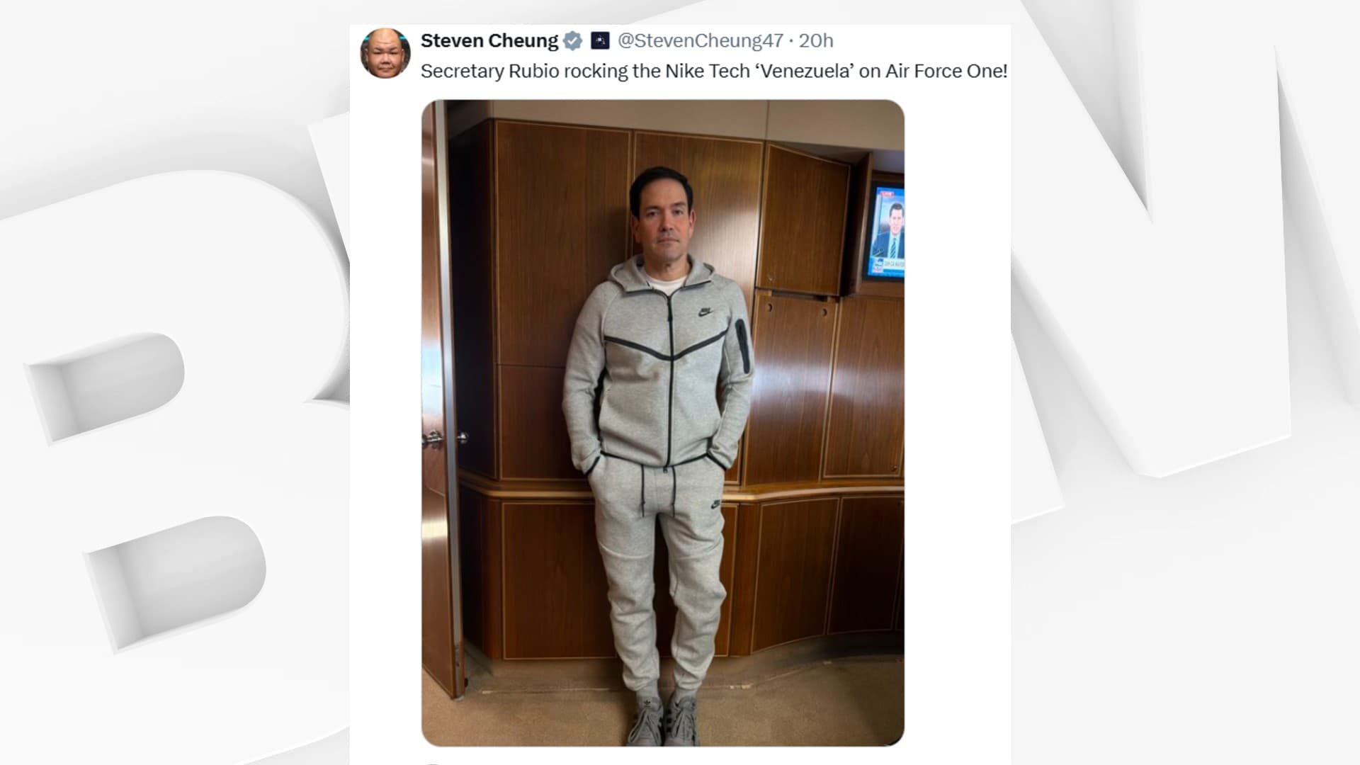 Le secrétaire d'État américain Marco Rubio photographié avec un ...