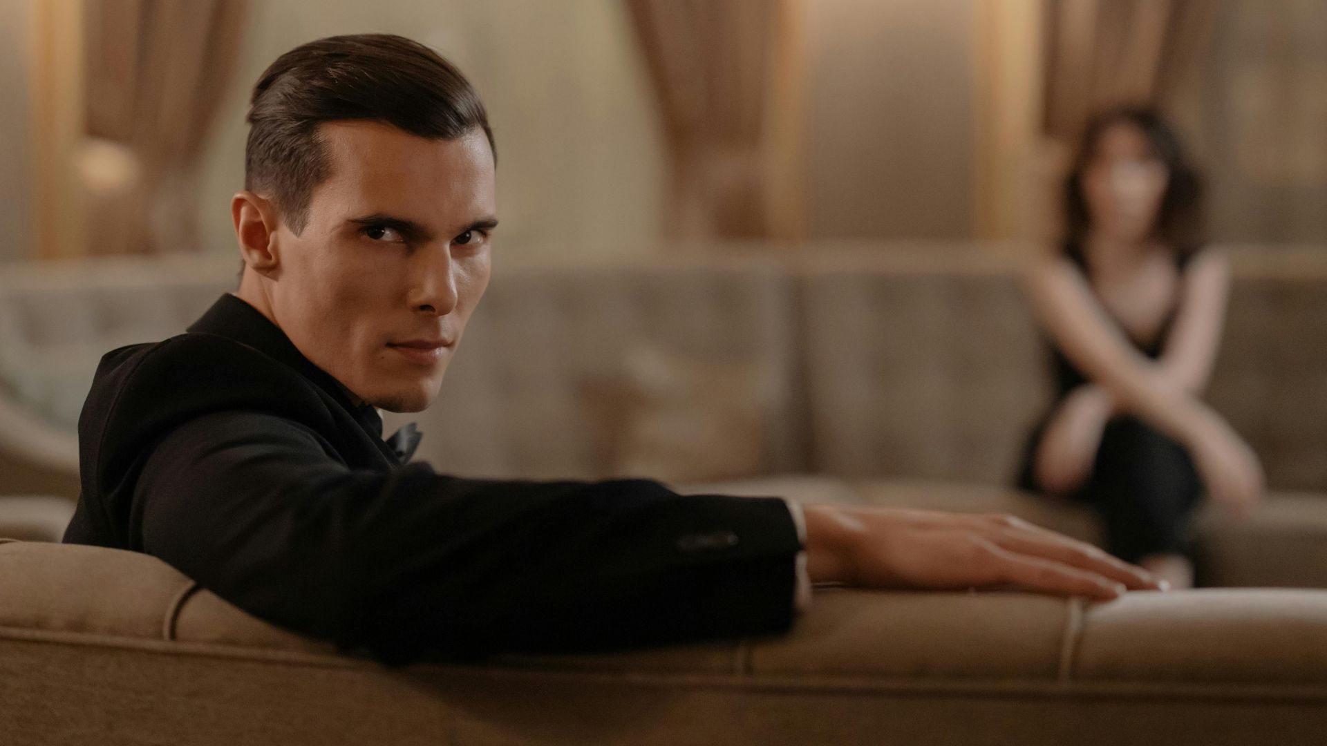 20 things that make men jealous that they'll never admit
