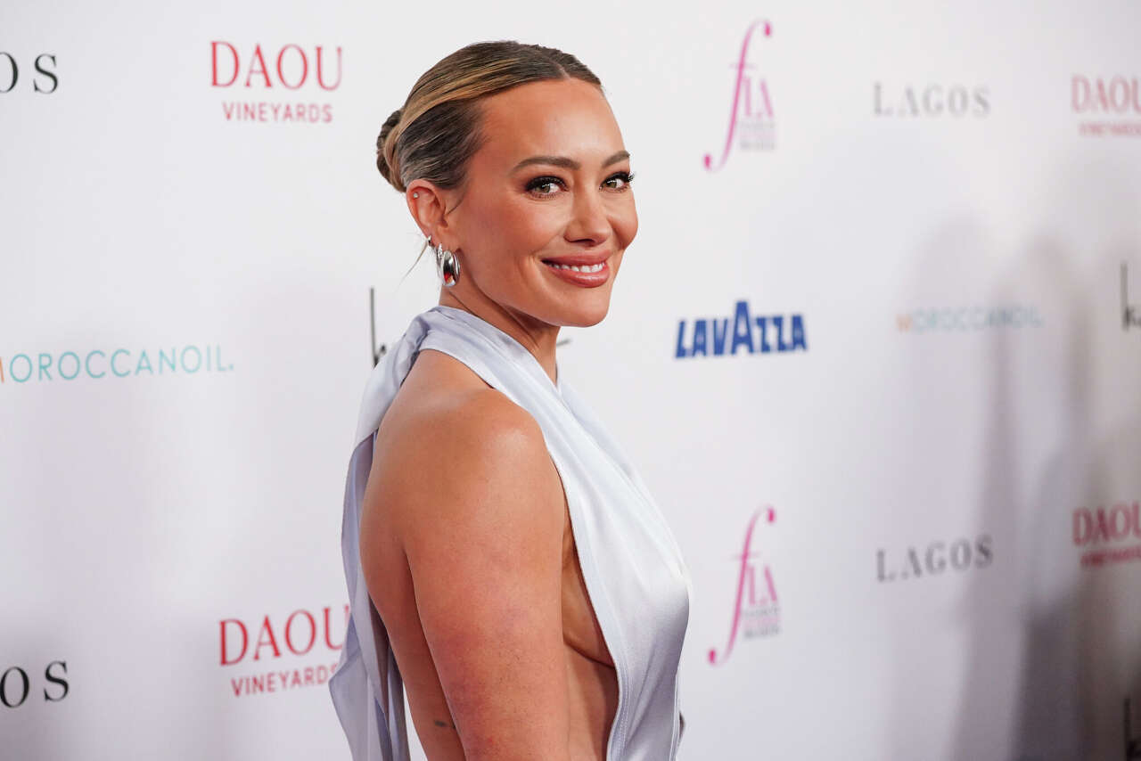Houston-born former Disney star Hilary Duff lands 2026 Sports ...