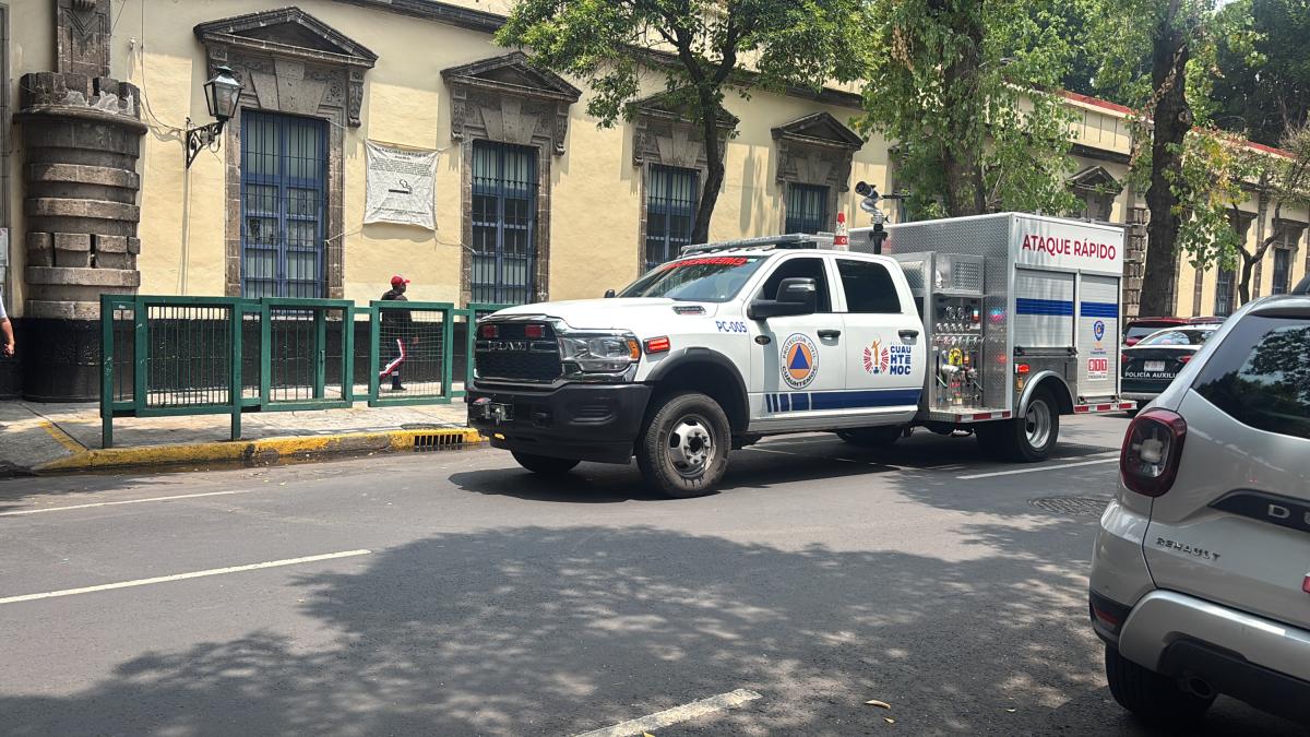 Fuga de gas provoca el desalojo de alumnos de secundaria en CDMX