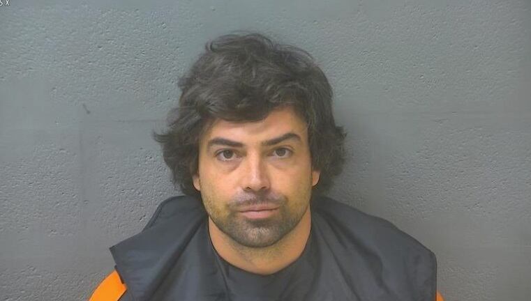 17-time convicted felon arrested after allegedly breaking into Bedford ...