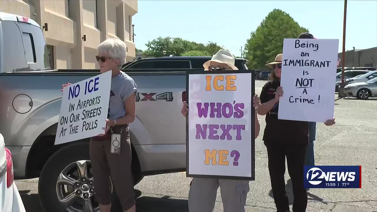 Supporters rally as Coldwater mayor surrenders to ICE in Wichita