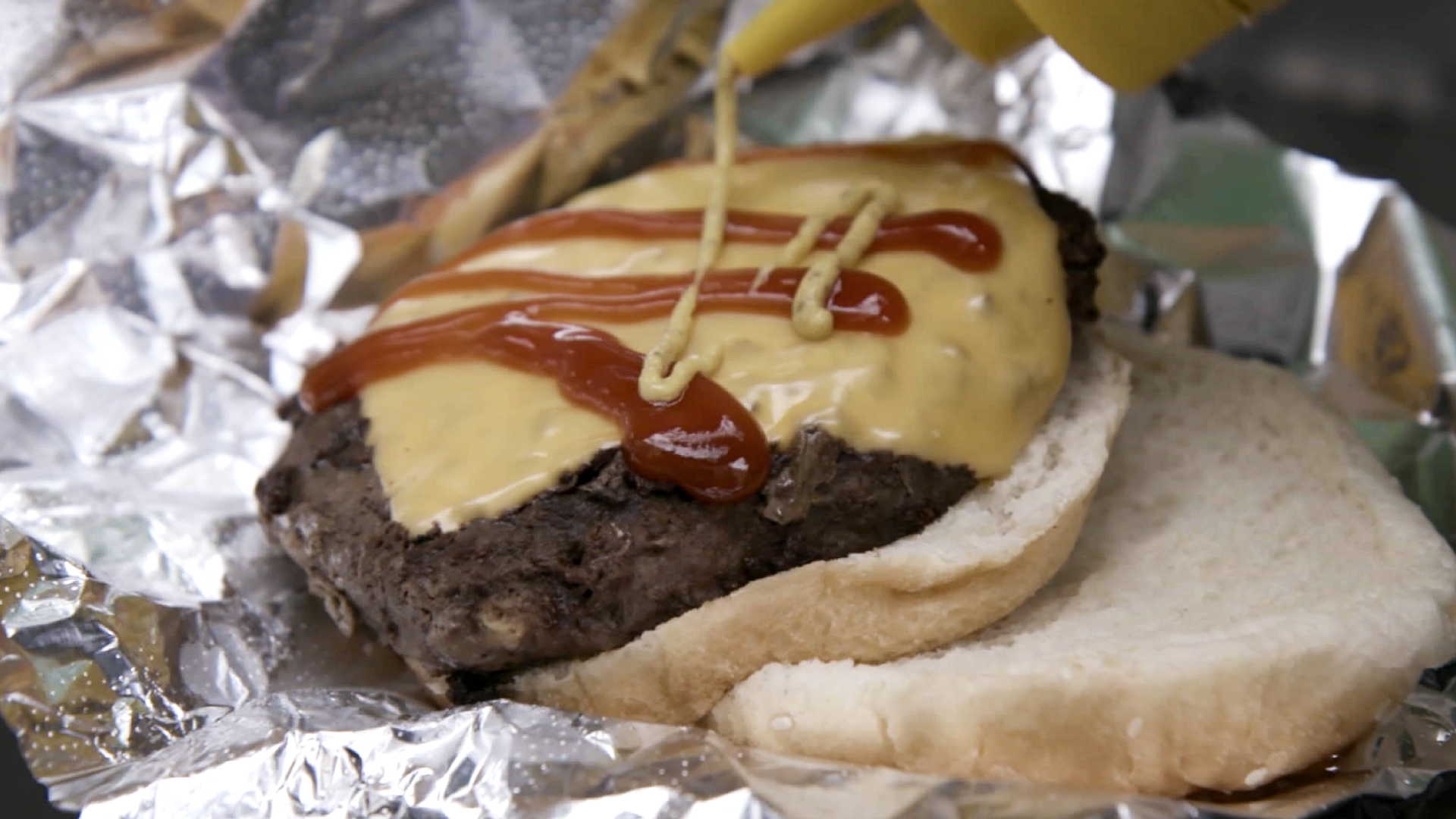 This Harlem vendor's $2.50 burgers put four kids through college