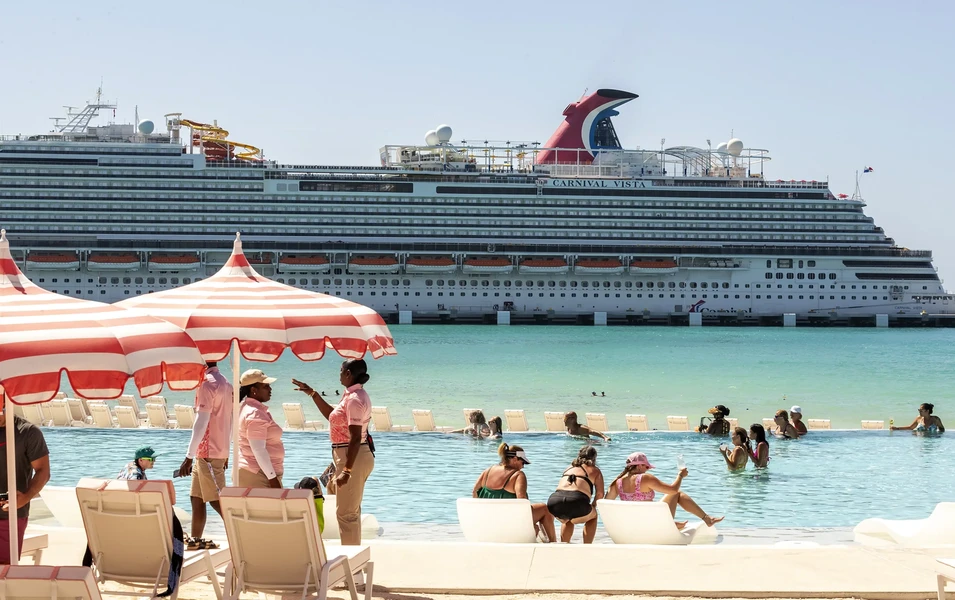 Cruise lines split over Bahamas election day alcohol ban